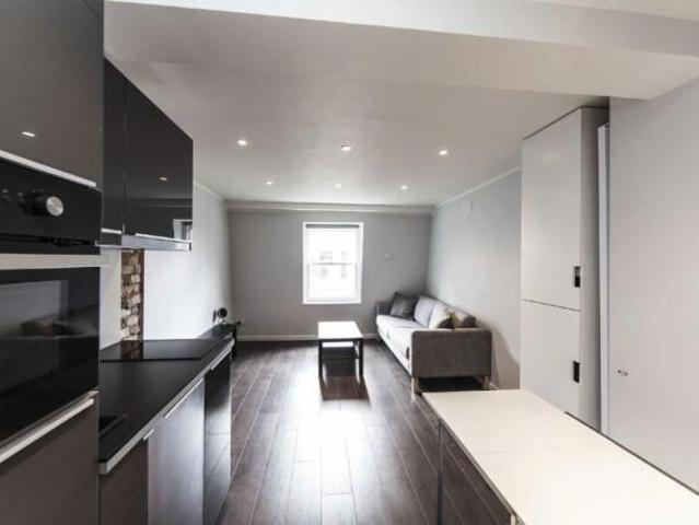 1 bedroom flat for rent in Philbeach Gardens, Earls Court, SW5