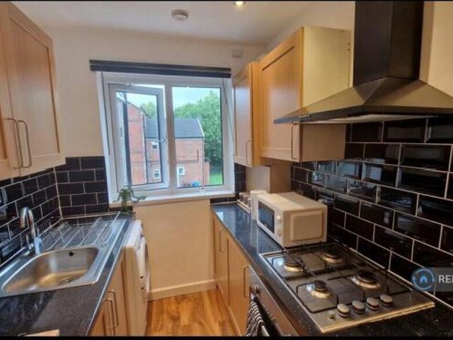 1 bedroom flat for rent in Polygon Road, Crumpsall, M8