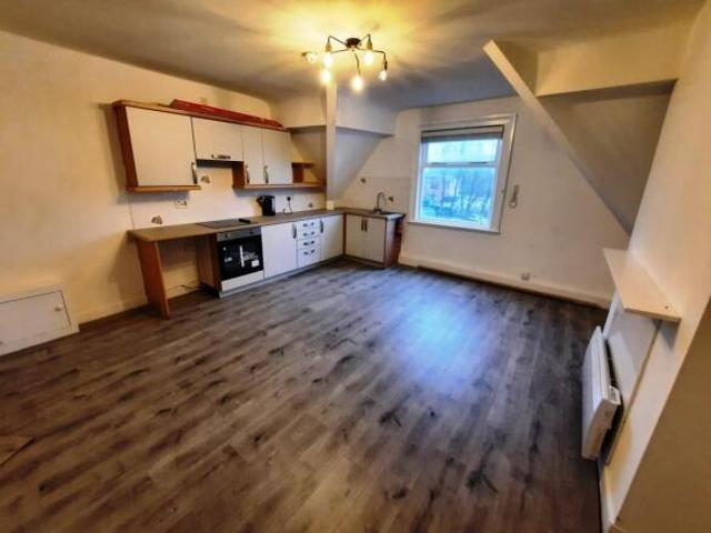 1 bedroom flat for rent in Portland Crescent, Manchester, M13