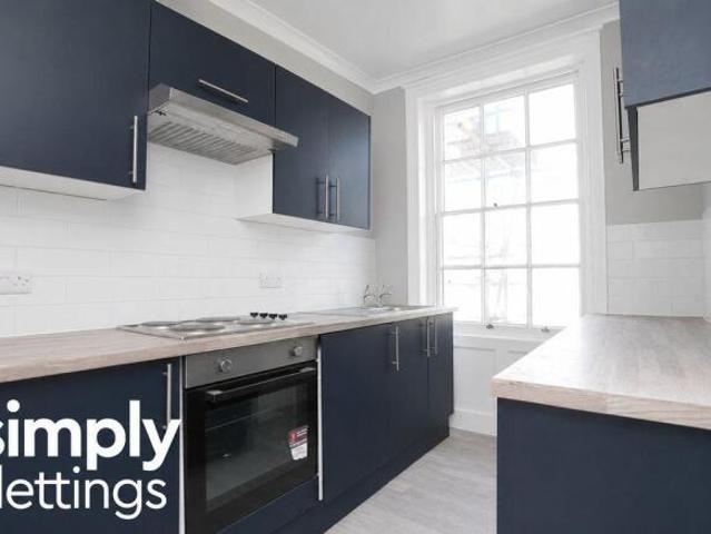 1 bedroom flat for rent in Portland Place, Brighton, BN2