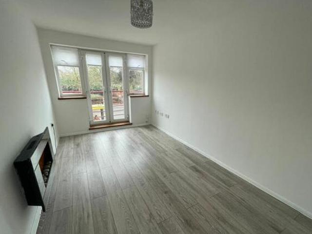 1 Bedroom Flat For Rent In Portman Court, Smithdown Road