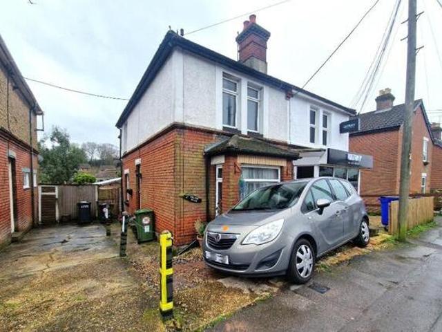 1 Bedroom Flat For Rent In Portsmouth Road