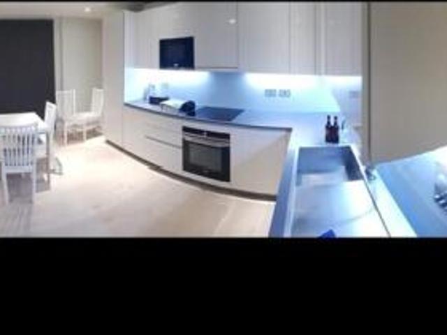 1 bedroom flat for rent in Plough Road, London, SW11