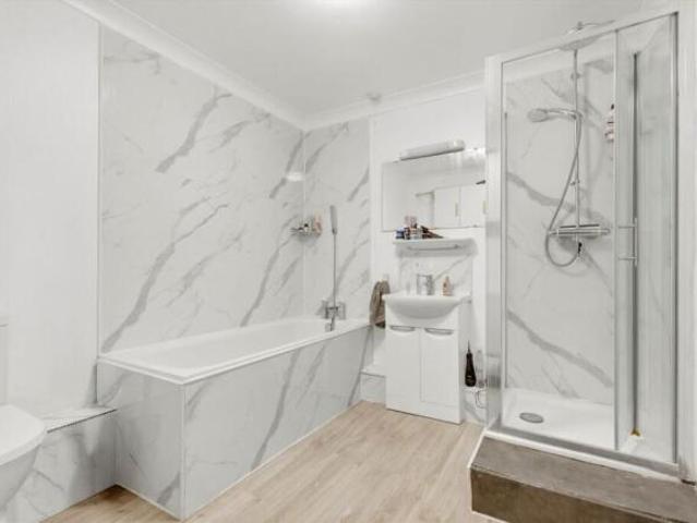 1 bedroom flat for rent in Plumbers Row, Aldgate, E1
