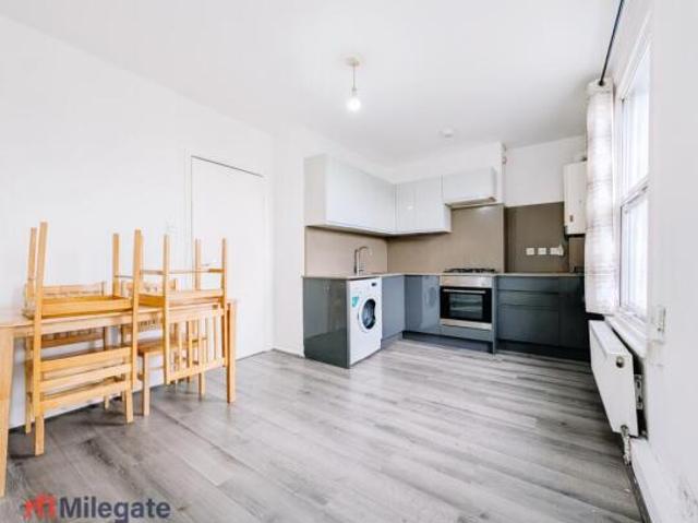 1 bedroom flat for rent in Plumstead Road, Plumstead, SE18