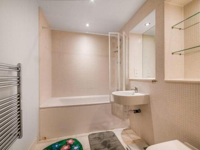 1 bedroom flat for rent in Prestons Road, Blackwall E14
