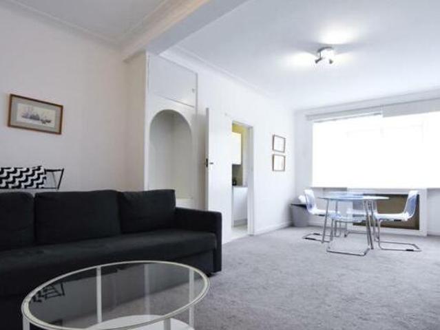 1 Bedroom Flat For Rent In Prince Albert Road