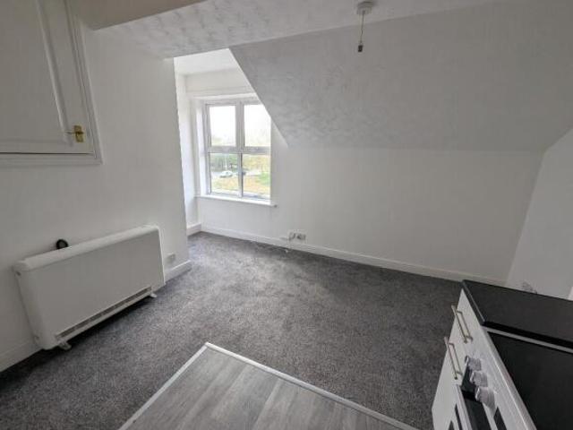 1 bedroom flat for rent in Princess Road, Moss Side, Manchester, M14