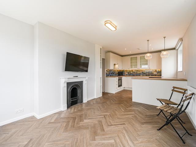 1 Bedroom Flat for Rent in Prior Street | Foxtons