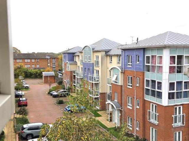 1 bedroom flat for rent in Pumphouse Crescent, Watford, WD17