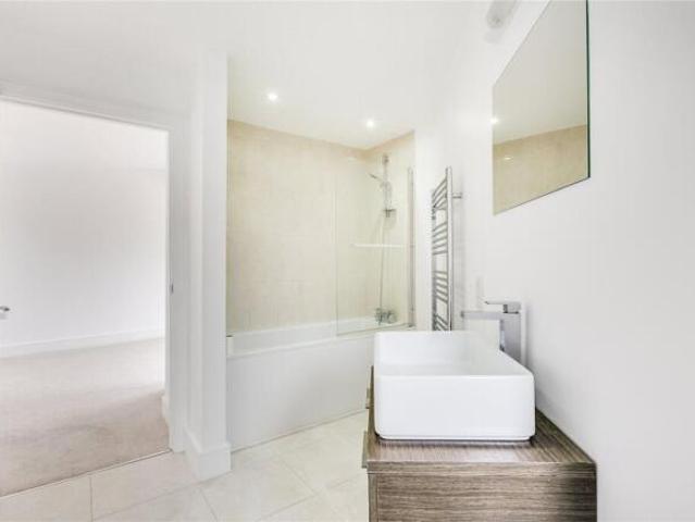 1 bedroom flat for rent in Purcell Crescent, Bishops Park, SW6
