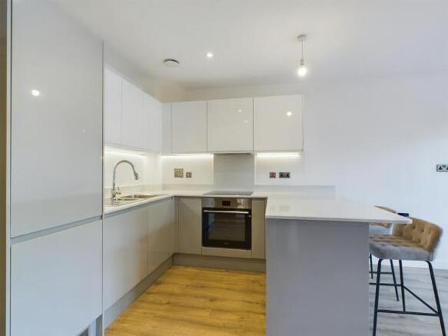 1 bedroom flat for rent in Pyramid House, Ashford, TN23