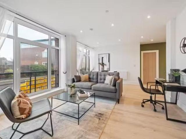 1 bedroom flat for rent in Pyrcroft Road Chertsey KT16