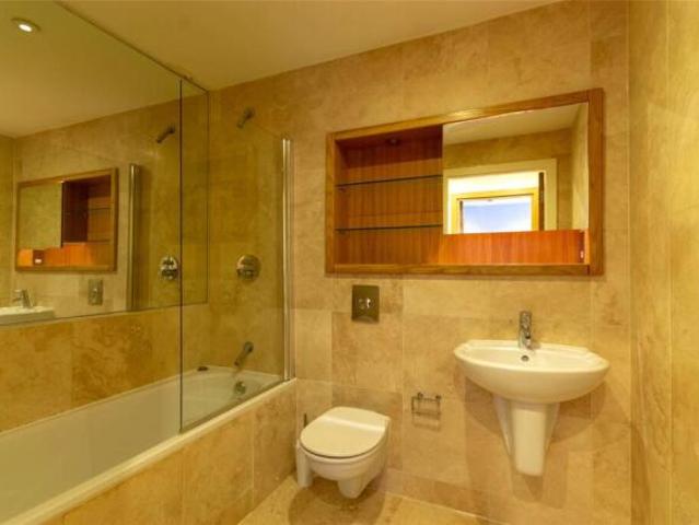 1 bedroom flat for rent in Quayside Lofts, 58 Close, Newcastle Upon Tyne, NE1