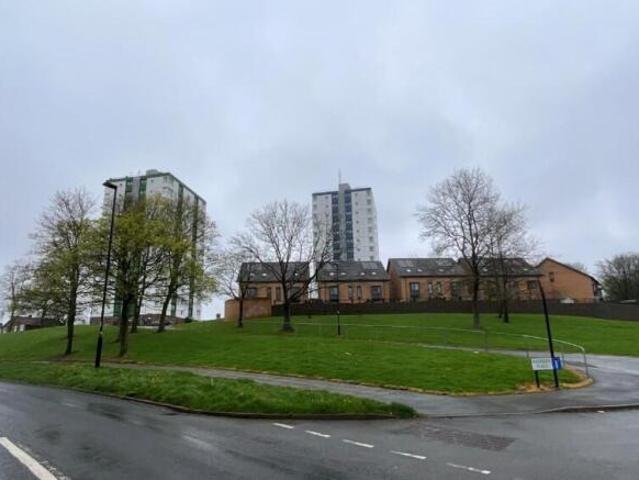 1 bedroom flat for rent in Queen Elizabeth Court, Raeburn Place, Sheffield, S14