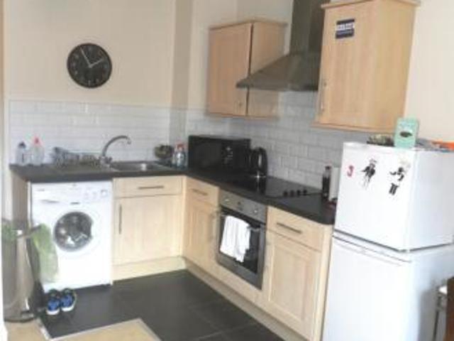 1 bedroom flat for rent in Queen Street, Morley, LS27