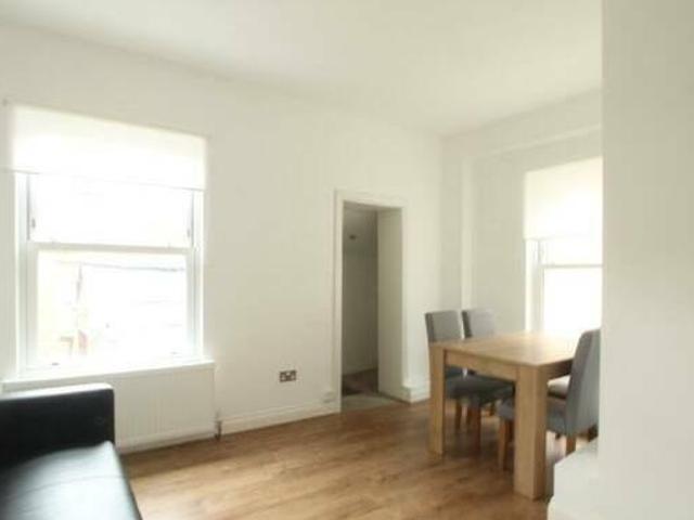 1 bedroom flat for rent in Queen Street Maidenhead SL6