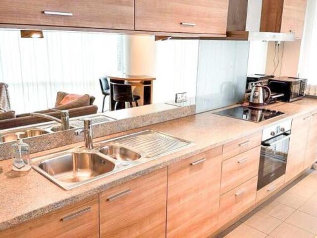 1 bedroom flat for rent in Queen Street, Portsmouth, Hampshire, PO1