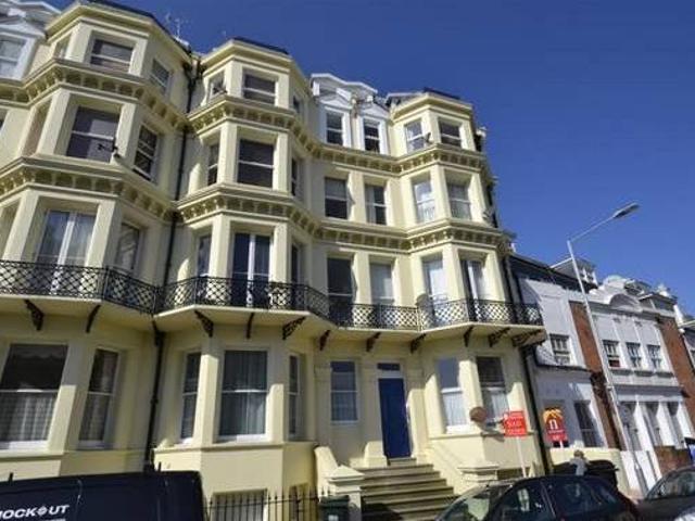 1 bedroom flat for rent in Queens Gardens EASTBOURNE BN21