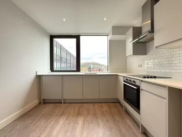 1 bedroom flat for rent in Queens House, 3 Kymberley Road, Har.
