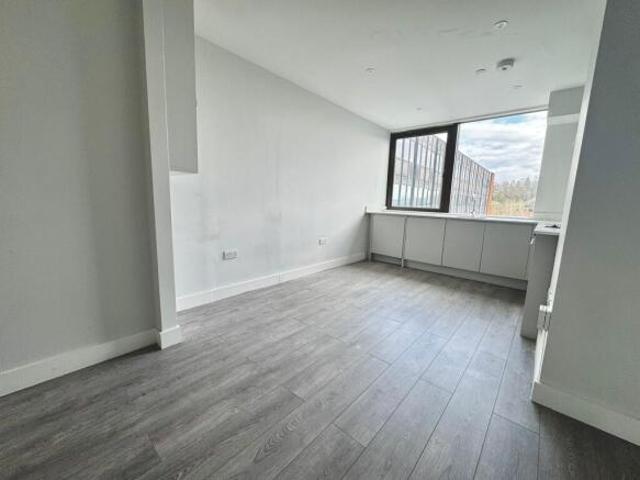 1 bedroom flat for rent in Queens House, Harrow, HA1