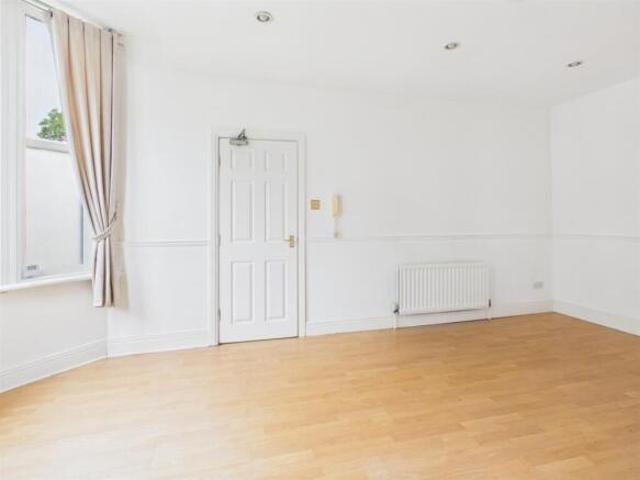 1 bedroom flat for rent in Queens Road, Jesmond, Newcastle Upon Tyne, NE2