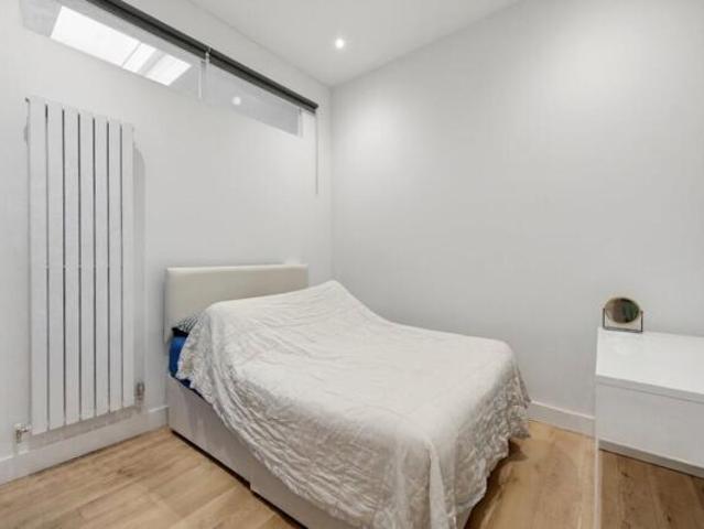 1 bedroom flat for rent in Queensberry Place, South Kensington, SW7