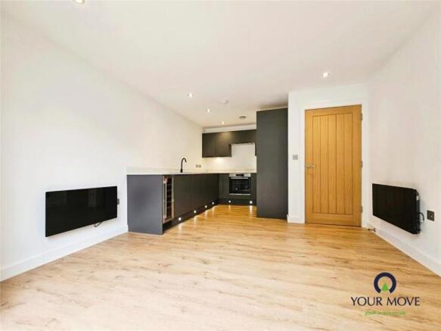 1 bedroom flat for rent in Queensbridge Drive, Ramsgate, Kent, CT11