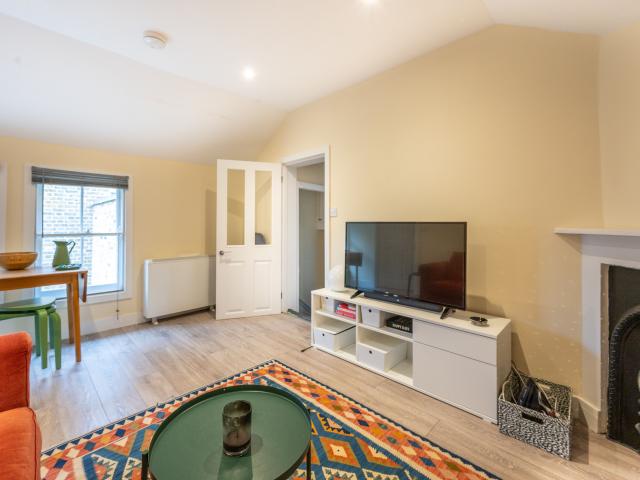 1 Bedroom Flat for Rent in Randolph Road, E17 | Foxtons