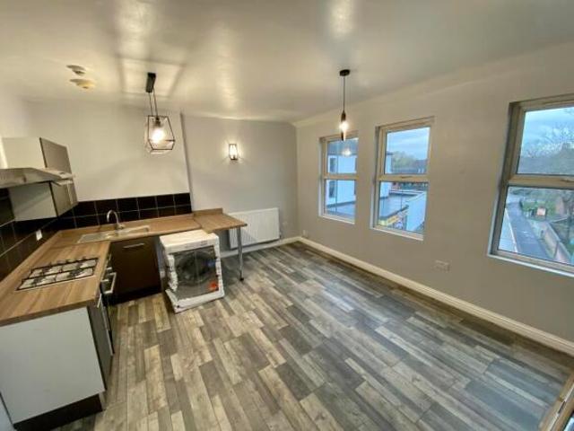 1 bedroom flat for rent in Radford Road, Nottingham, NG7