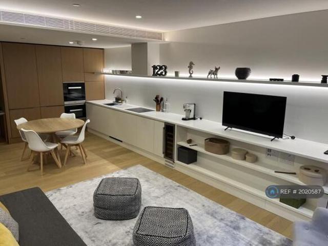 1 bedroom flat for rent in Rathbone Place, London, W1T