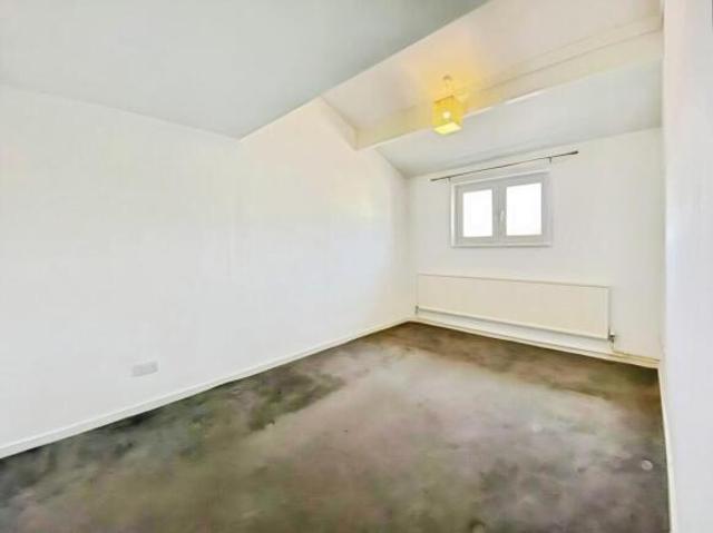 1 bedroom flat for rent in Rent Includes Gas & Water Supply, PE2