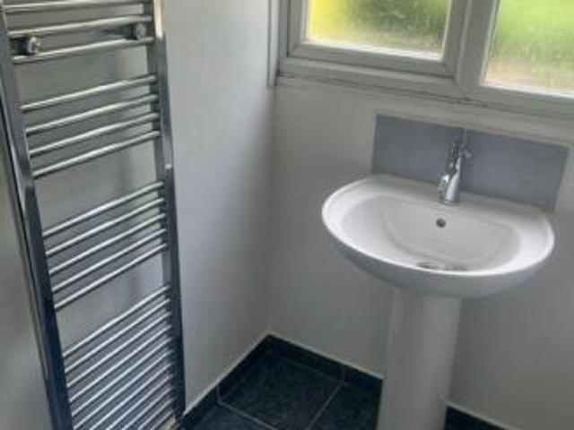 1 bedroom flat for rent in Renters Avenue, NW4