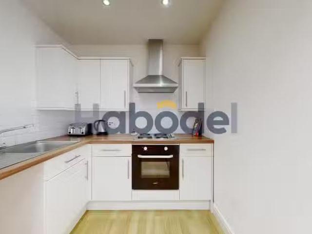 1 bedroom flat for rent in Renaissance House, 49 Boulevard, Hu.