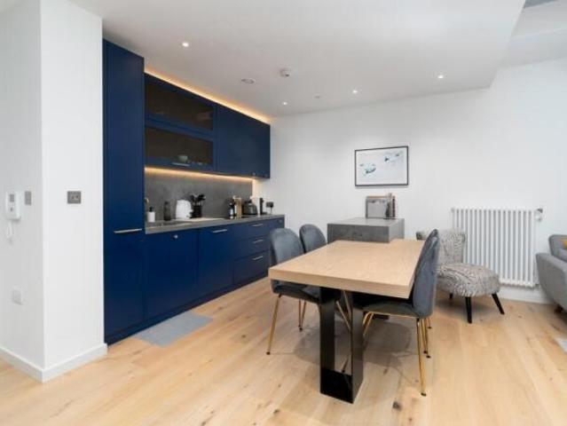 1 bedroom flat for rent in Rendel House, Goodluck Hope Walk, London, E14