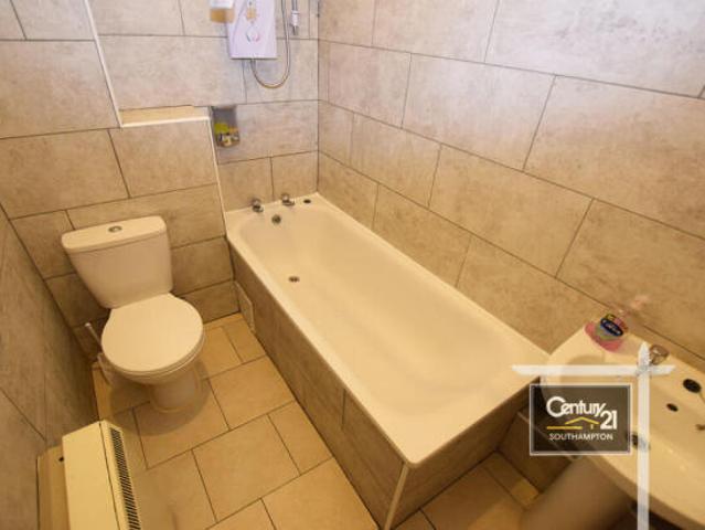 1 bedroom flat for rent in |Ref: R153625|, Cranbury Place Southampton Hampshire SO14 0LG, SO14