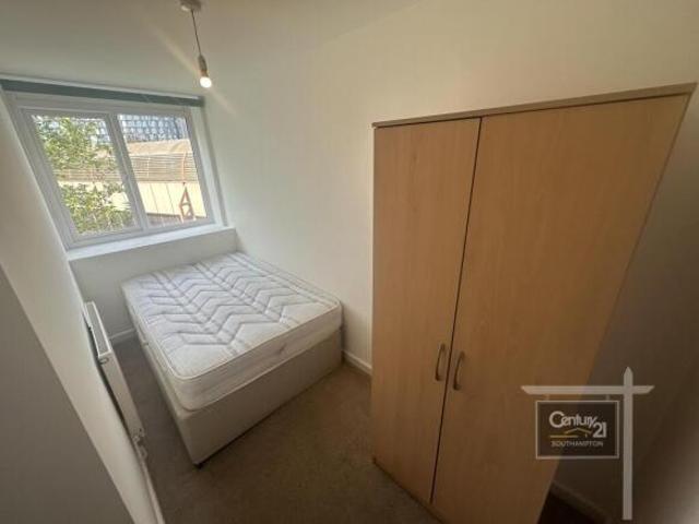 1 bedroom flat for rent in |Ref: R200014|, Enterprise House, Isambard Brunel Road, Portsmouth, PO1 2RX, PO1