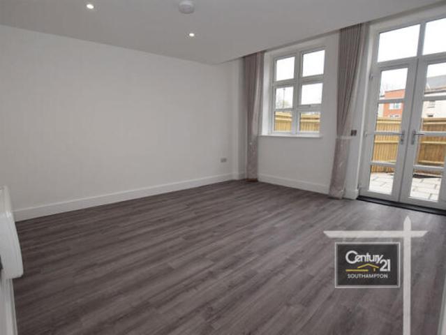 1 bedroom flat for rent in |Ref: R209414|, Chiltern House, College Place, Southampton, SO15 2UB, SO15