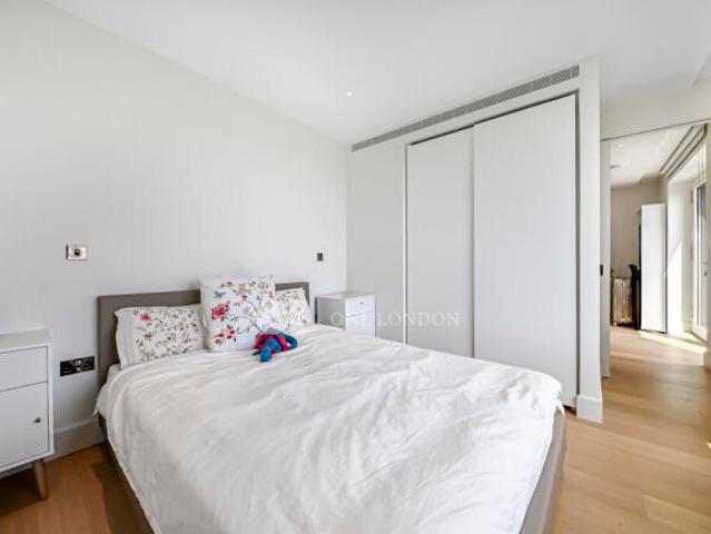 1 bedroom flat for rent in Reflections Apartments, Cascade Way, Hammersmith And Fulham, London, W12