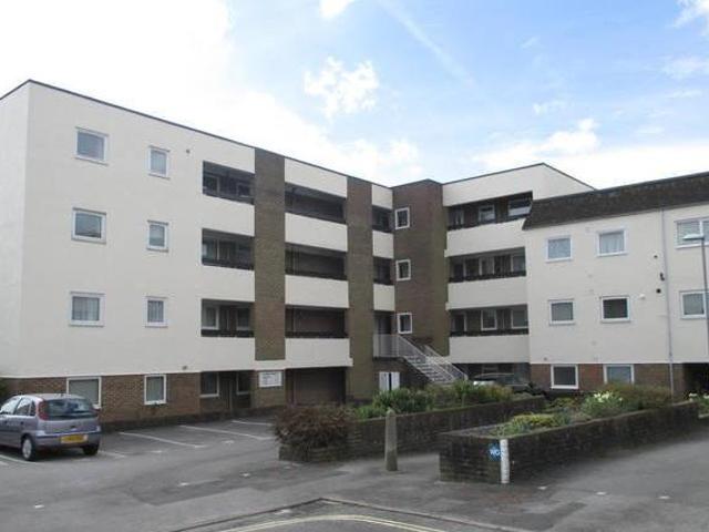 1 bedroom flat for rent in Regal Close Cosham PO6