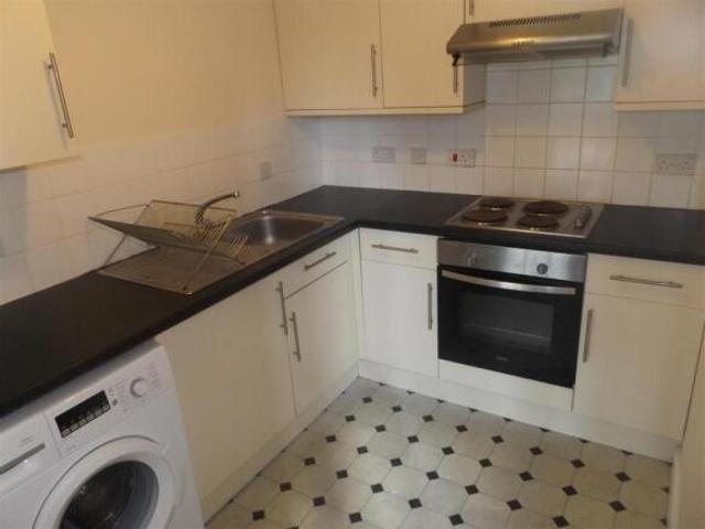 1 bedroom flat for rent in Regis Court, Longfield Drive, CR4