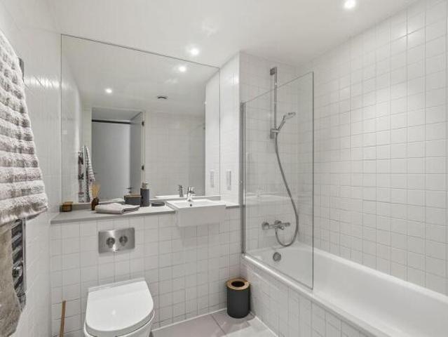 1 bedroom flat for rent in Rehearsal Rooms, London, W3
