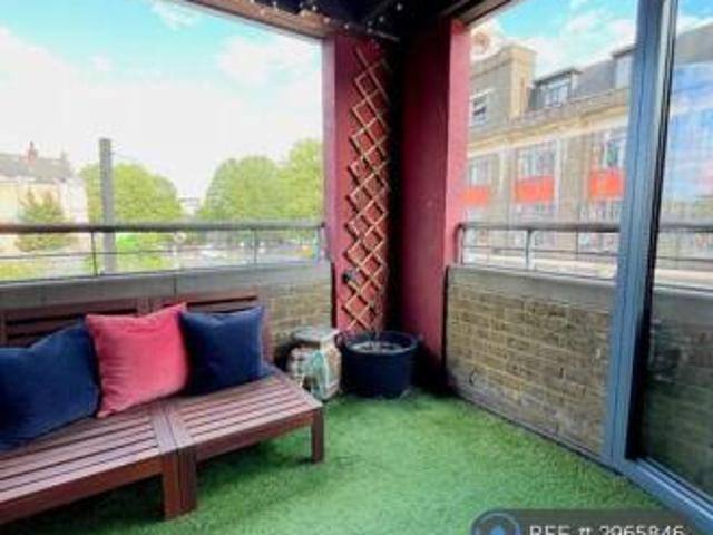 1 bedroom flat for rent in Reservoir Studios, London, E1W