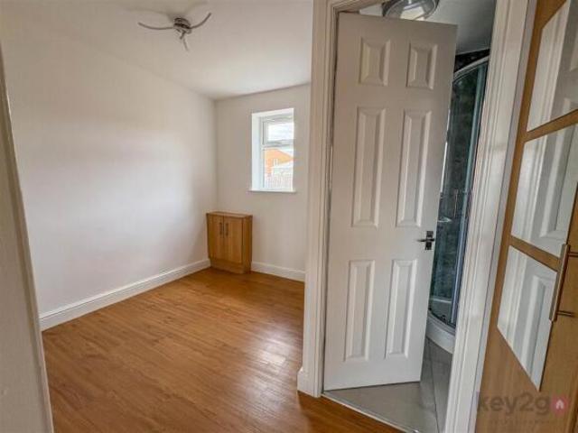 1 bedroom flat for rent in Ringwood Grove, Sothall, S20