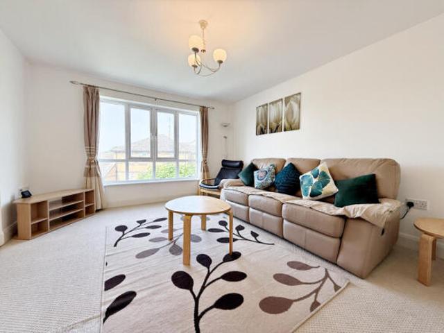 1 bedroom flat for rent in Richard Dodd Place, Slough, SL1
