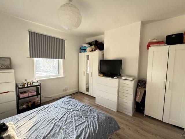 1 bedroom flat for rent in Richards Terrace Cardiff, CF24