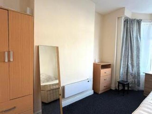 1 bedroom flat for rent in Richards Street, Cardiff City, CF24