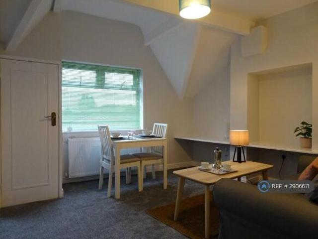 1 bedroom flat for rent in Richmond Grove, Manchester, M13