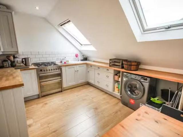 1 bedroom flat for rent in Richmond Park Road, Bournemouth, BH8