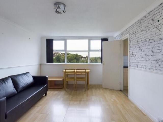 1 bedroom flat for rent in Richmond Road, Brighton, BN2